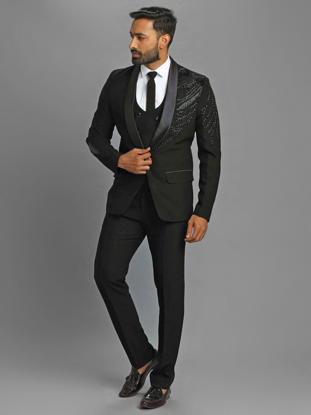 Candidmen: Rent/Buy - Black Heavy Embroidered Left Shoulder Suit
