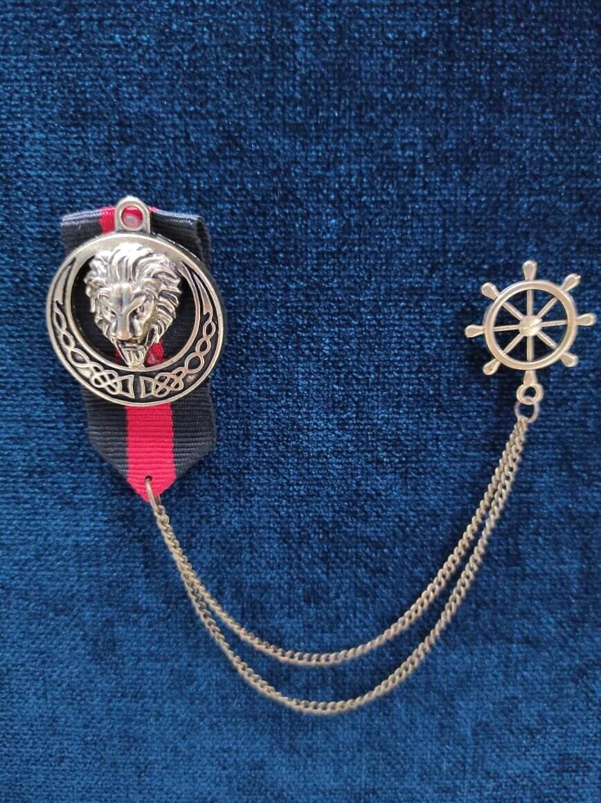 Lion Anchor Brooch by Candidmen – Regal and Nautical Accessory